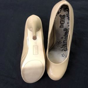 Brash | Shoes | Brash Nude Platform Pumps Stiletto Heels 7 2 | Poshmark
